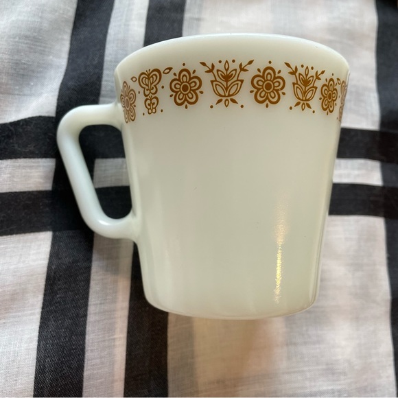Pyrex | Dining | Vintage Pyrex Milkglass Coffee Mug Cup | Poshmark